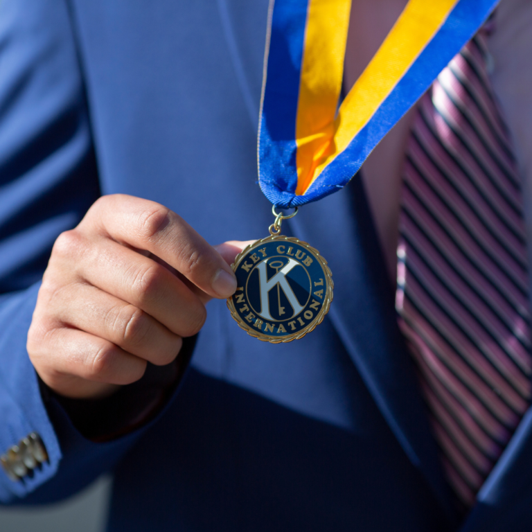 5 Must-Have Items for Your Key Club Graduation | Key Club